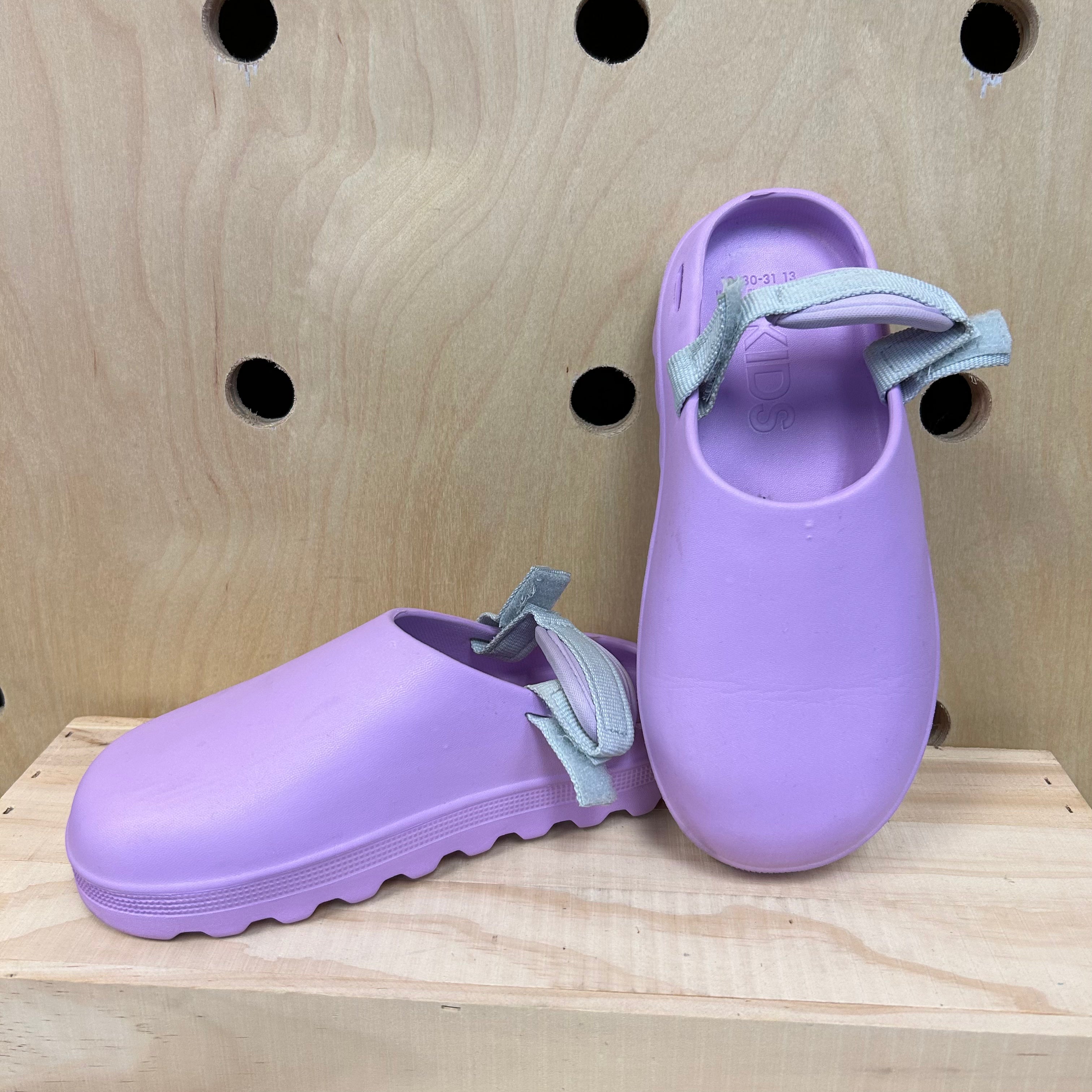 Lavender Charlie Beach Slides – Little Bird