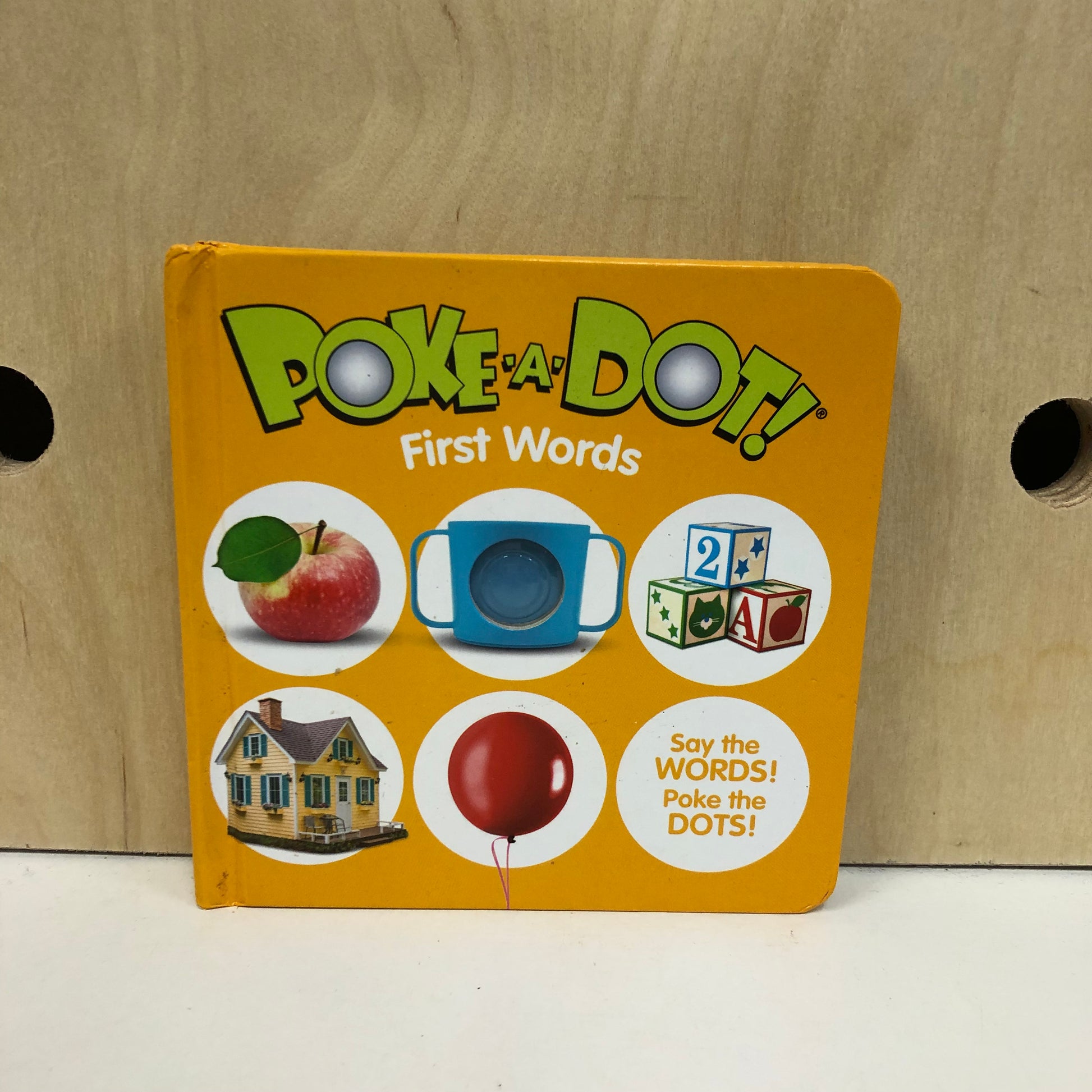 Poke-a-Dot First Words – Little Bird