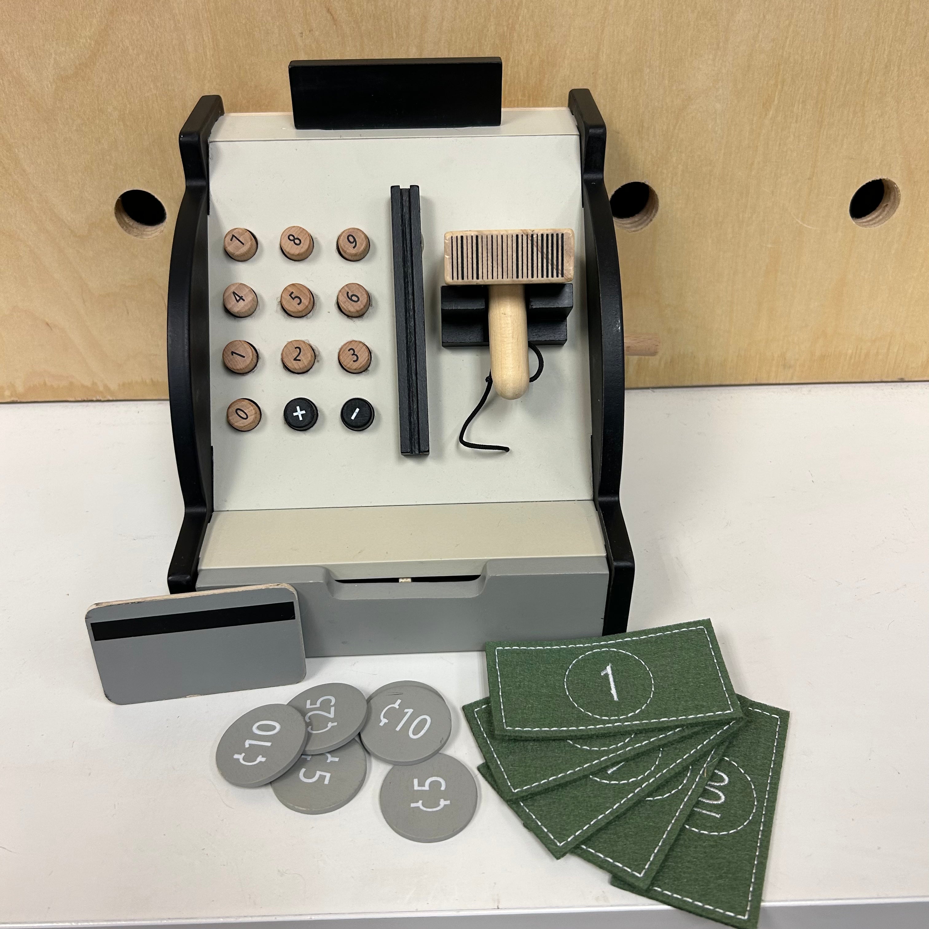 Magnolia Toy Cash Register – Little Bird